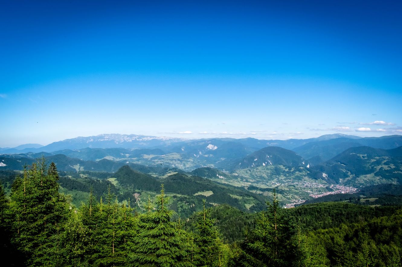 Comuna Rucar privita de la inaltime - Odaia cu povesti